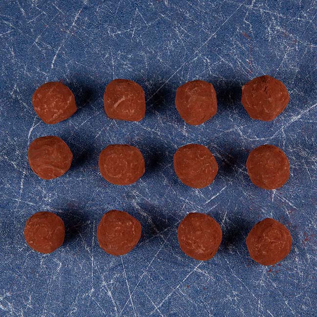 85% Dark Hand-Rolled Truffle Tray (48pcs) - Schoggi Meier